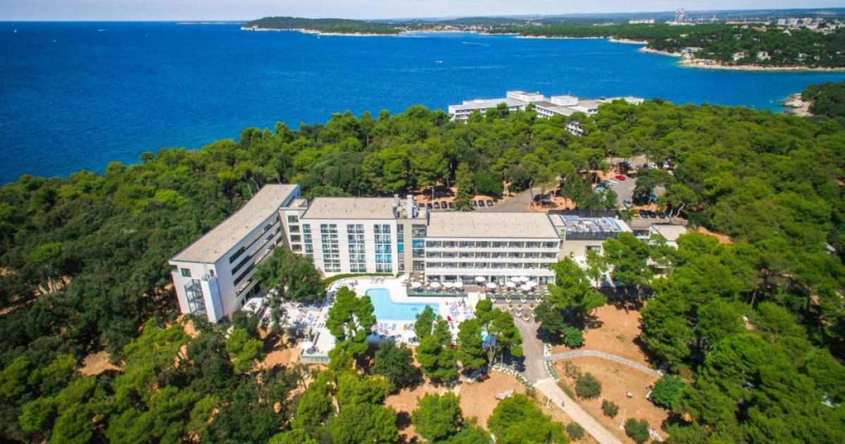 Hotel Park Plaza Arena *** | Turistična Agencija GEA